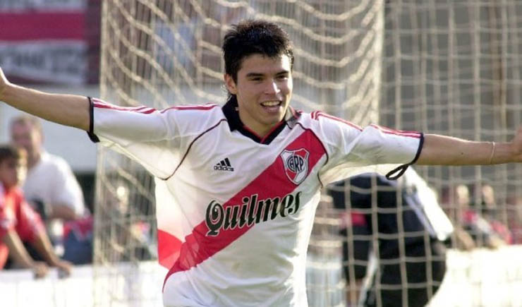 Esta es la camiseta de Aimar en su vuelta a River - Diario Registrado